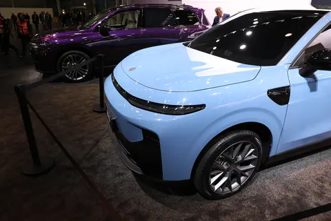 解读零跑B10：基于LEAP 3.5架构打造，颜值高、科技配置丰富！_懂车帝