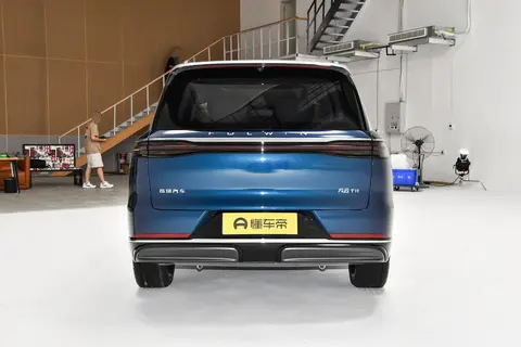 新车 | 六座增程SUV/搭双电机/车长超5.1米 奇瑞风云T11首辆PT车下线_懂车帝