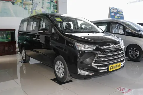 新车 | 售13.18万元/9座中大型MPV，北汽制造锐胜王牌M7新车型上市_懂车帝