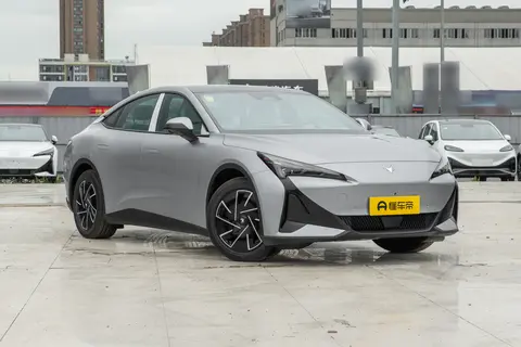 新车 | 中大型车/纯电版预售11.99万元起，长安启源A06 11月9日上市_懂车帝