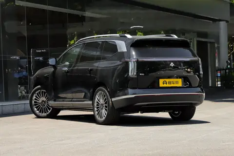 昊铂HL，激光雷达+空悬，还带800V快充，真的比理想L8还香？_懂车帝