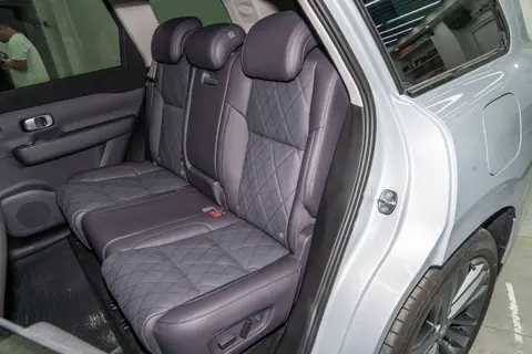 零跑 C16 五座版深度解析：20 万内家用 SUV 的配置与空间革命_懂车帝