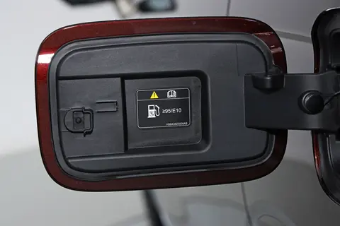 26 款岚图梦想家：华为 ADS 4+800V+5C 超充，32.99 万起，选MPV必看_懂车帝