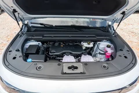 加量不加价！2026款零跑C16上市，理想L6很难忽视它的存在了_懂车帝