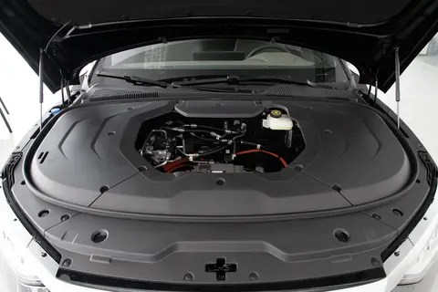 新车 | 售16.98万元/降7.2万元/网约版汉EV？2025款比亚迪e9到店_懂车帝