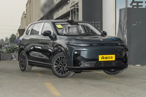 10万级纯电SUV，配激光雷达+8295芯片，零跑B10有多卷？_懂车帝