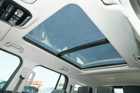 深度试驾纵横G700，904匹马力、11把锁，还有10重上市权益_懂车帝