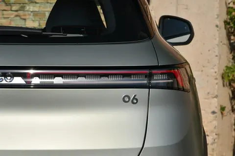 新车 | 全新轮辋/现款10.86万元起，2026款领克06 Relive森珀绿实车_懂车帝