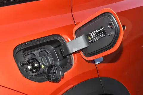 深蓝 S07 2025 款深度解析：华为智驾加持下的 15 万级全能选手_懂车帝