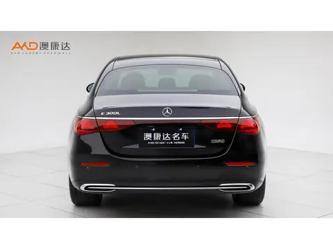 准新奔驰E300L，48.5万圆你“C位”梦，豪华大气一手车值得入手？_懂车帝