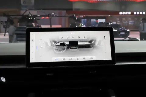 新车 | 售10.59万元起/2-9座布局/续航460公里 吉利远程星享V7E上市_懂车帝