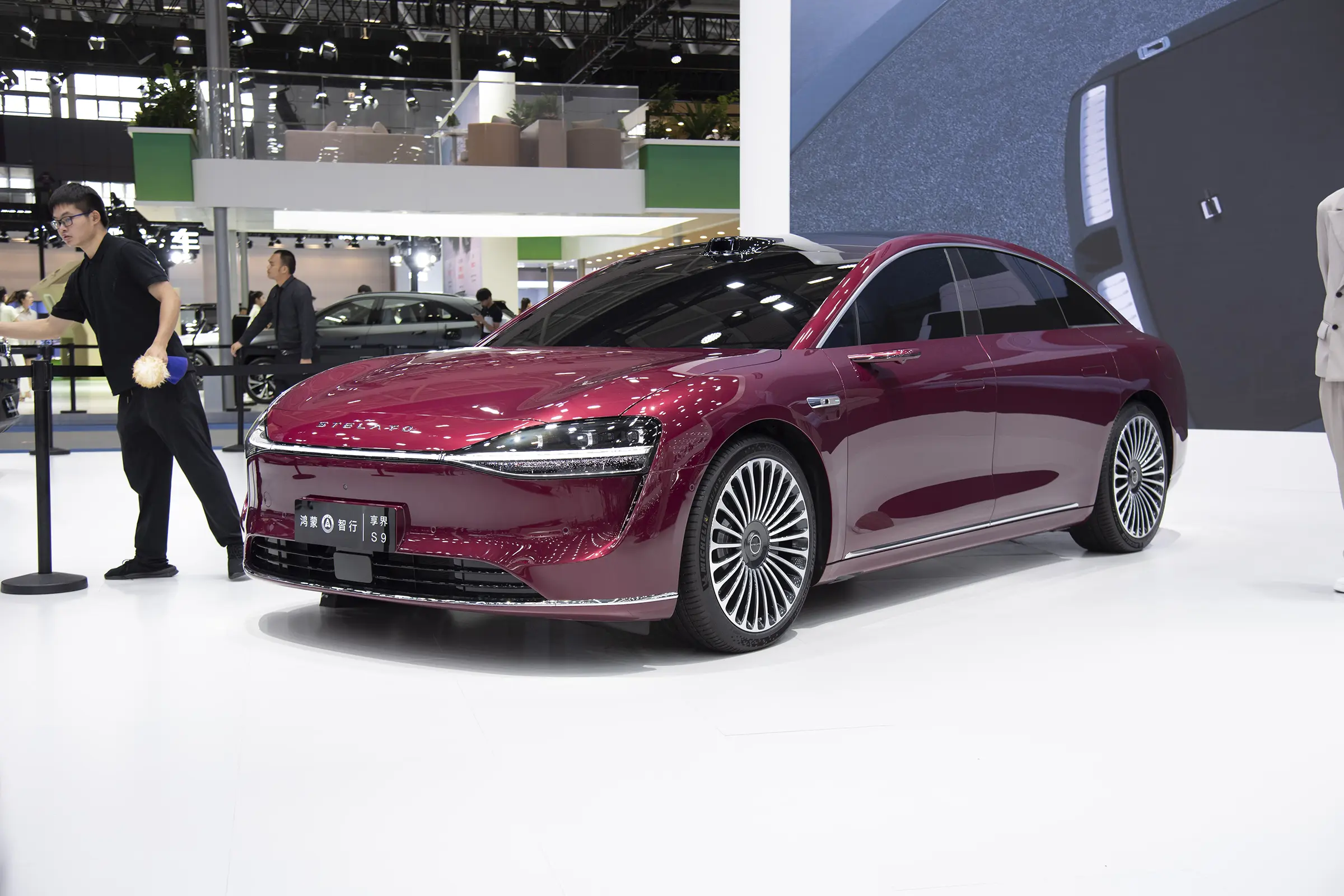 39.98万起售，车长超5米，搭HUAWEI ADS3.0系统，享界S9会火吗？_懂车帝