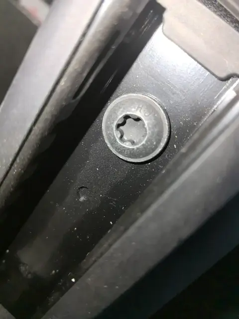 准新特斯拉Model Y后驱版，百公里加速5.9秒，纯电出行新选择_懂车帝