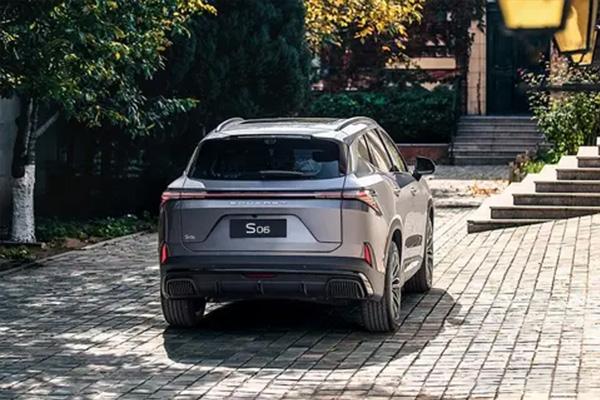 【东南S06】东南_东南S06报价_东南S06图片_懂车帝